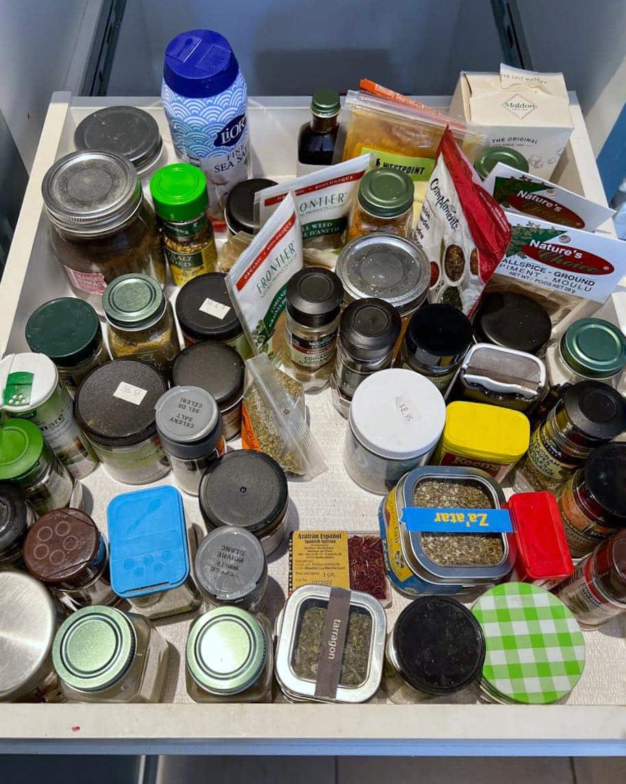 6 Easy Steps To Organize Your Spice Drawer